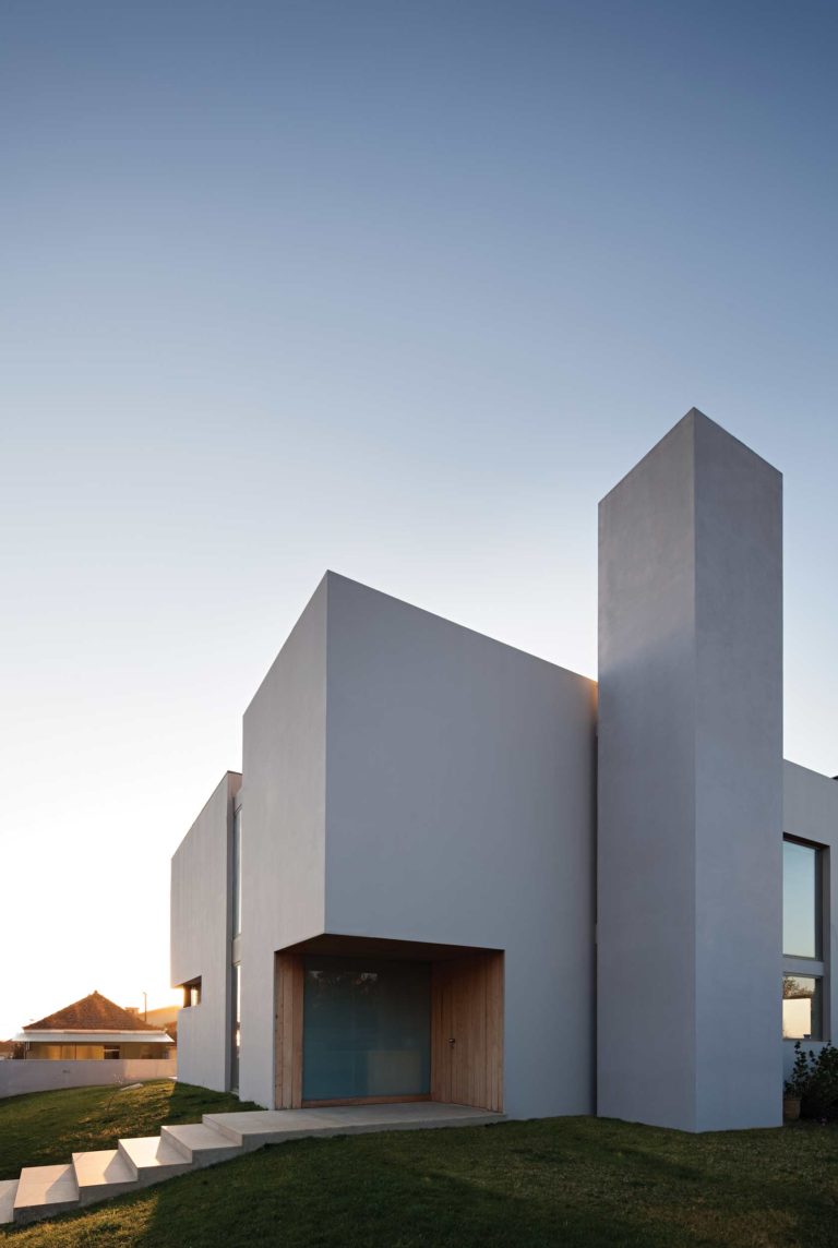 Paramos House - CNLL