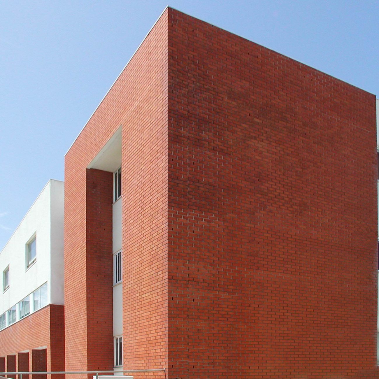 Paramos House - CNLL